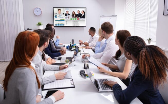 How To Set Up Your Home Office For Video Conferencing - Reviews Papa
