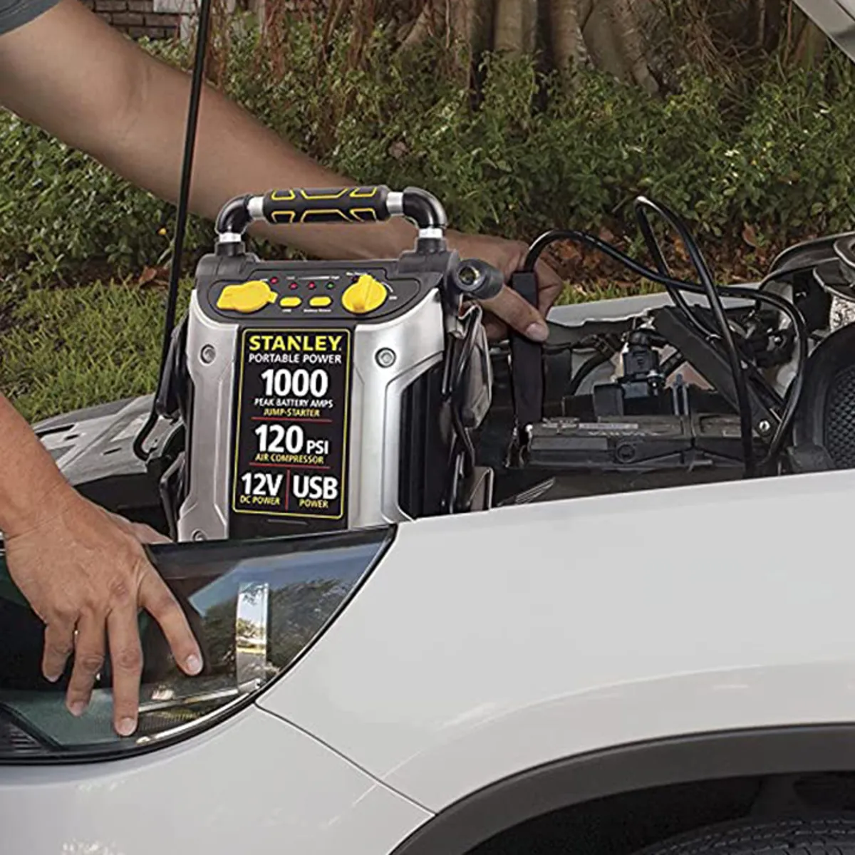 Best Portable Car Jump Starter for Roadside Emergencies 2023